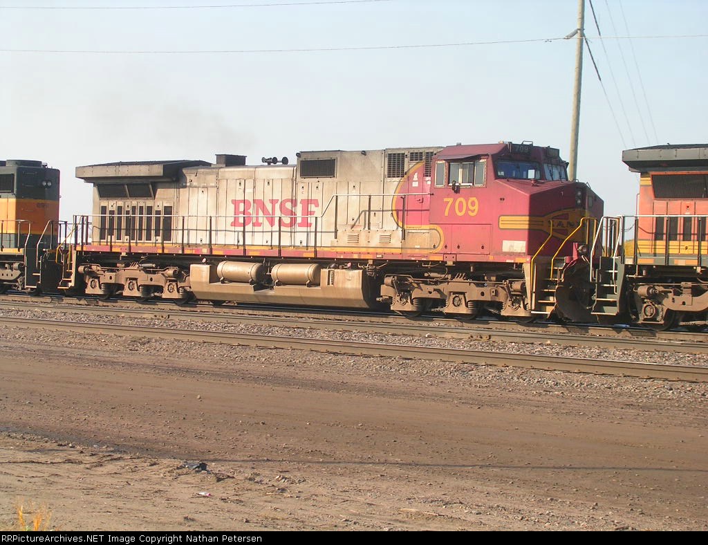BNSF 709